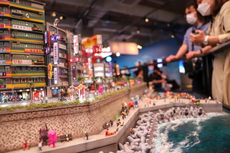 Small Worlds TOKYOใกล้โอไดบะ (Odaiba) โตเกียว (Tokyo) สนุกกับโลกแห่ง ...